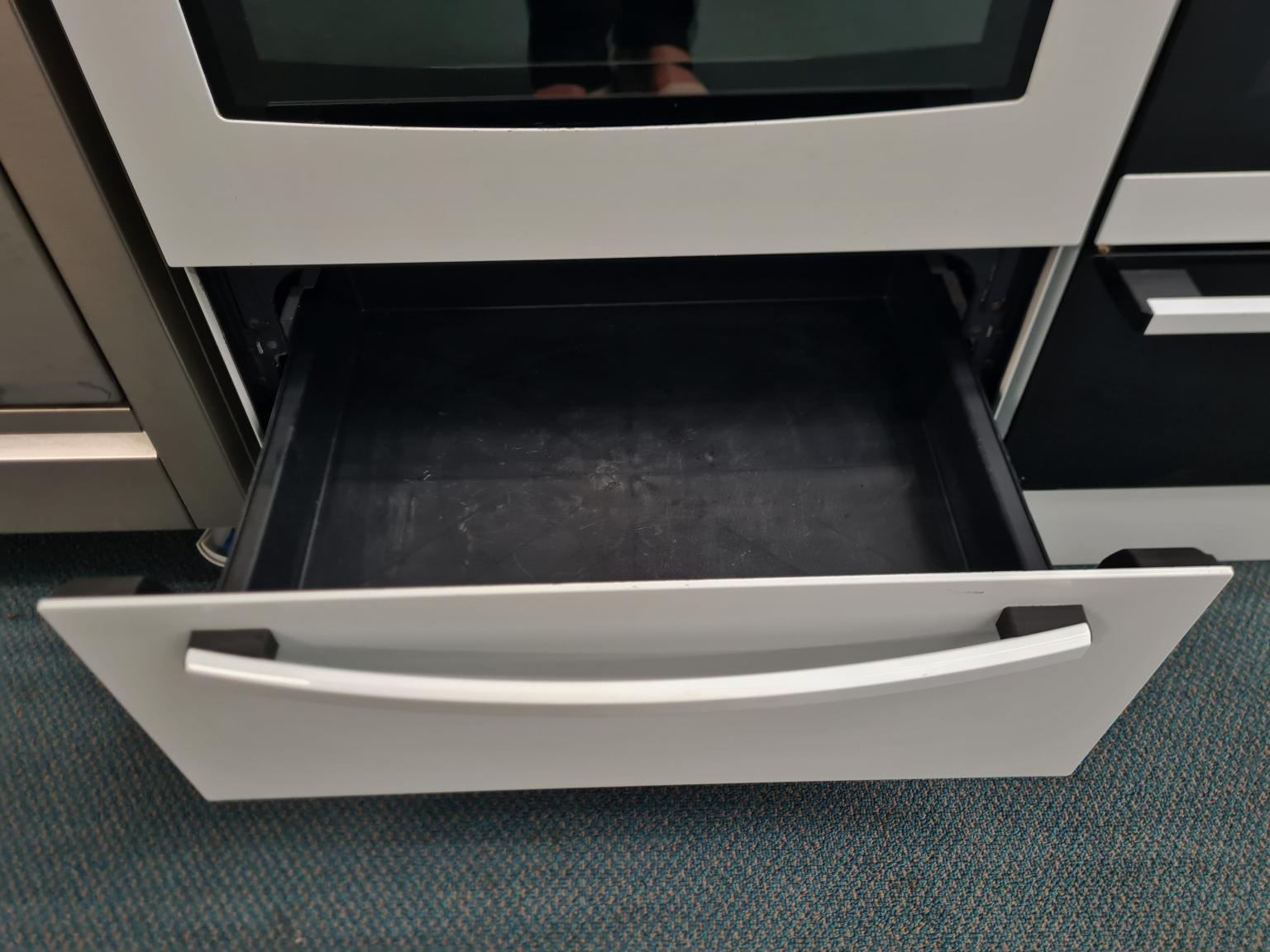 Westinghouse 60cm Colombo Free Standing Oven - Latest Model - Shop Zone